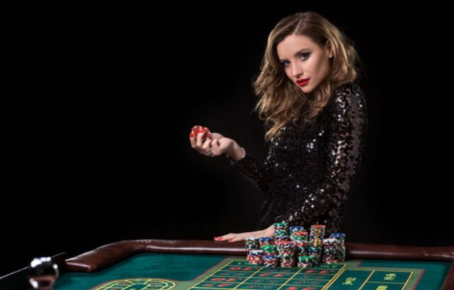 Rise of Female Gamblers - Her Secret Life - Atlanta Celebrity News