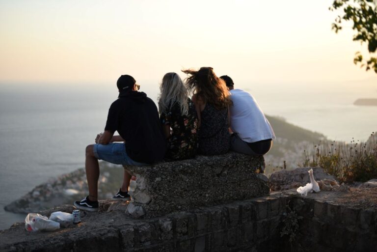 Where Are the Best Places to Meet Other Swingers When on Holiday ...